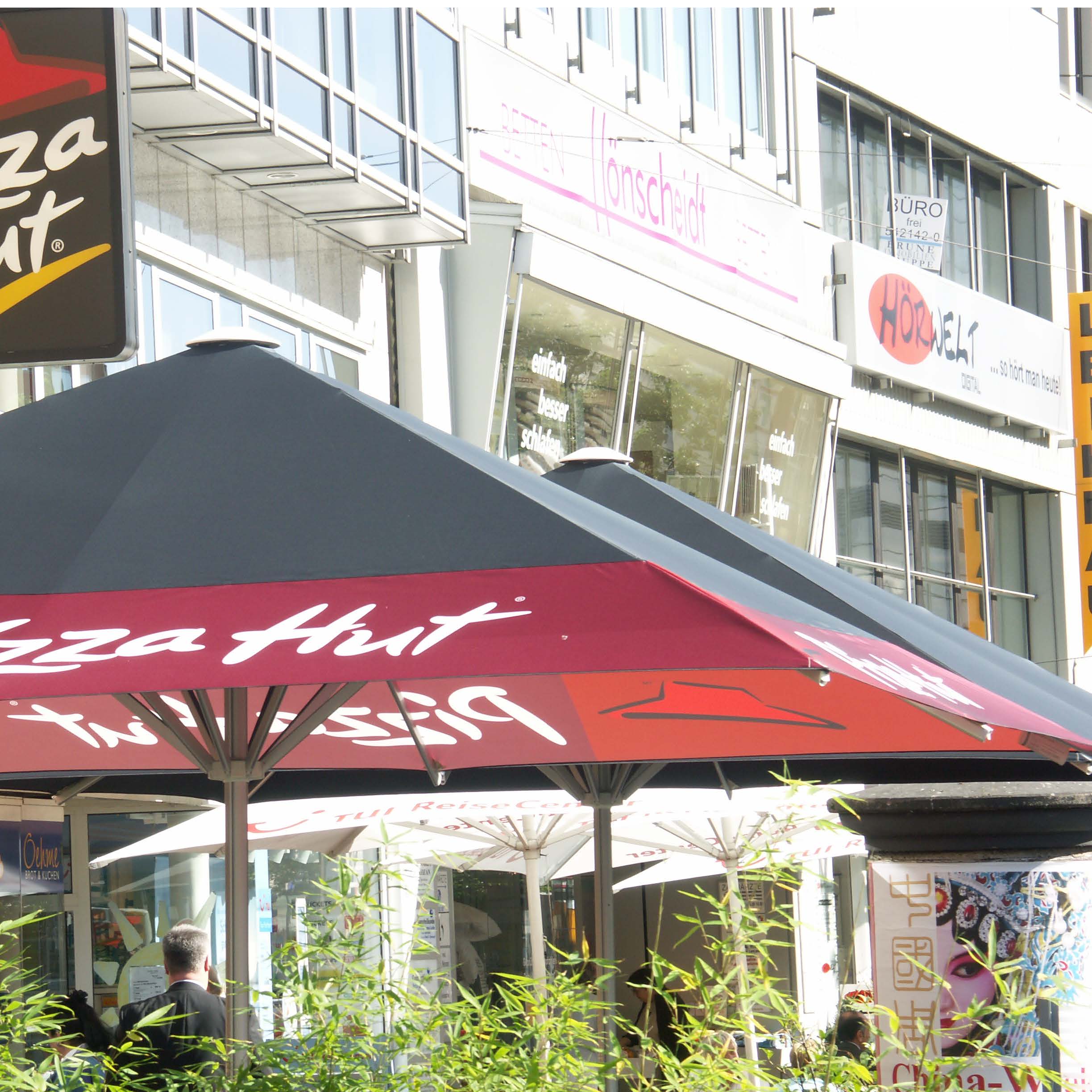 PyraSol Werbeschirm von ParaPro - Werbung neu gedacht!